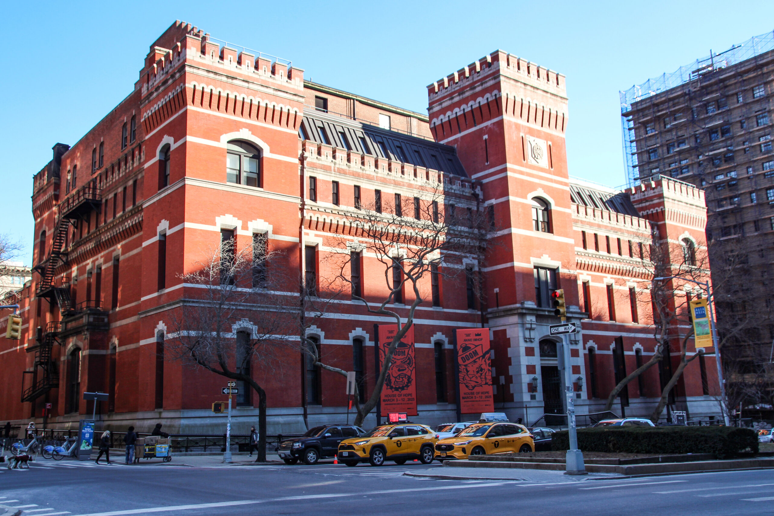 Anne Imhof zeigt neue Performance in New York | WELTKUNST